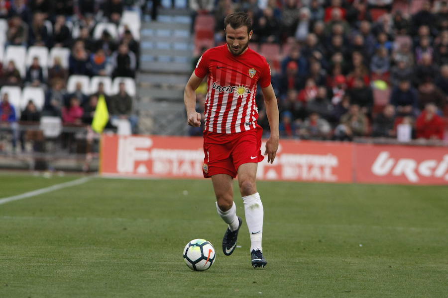 Marco Motta dice 'adiós' al Almería | Ideal