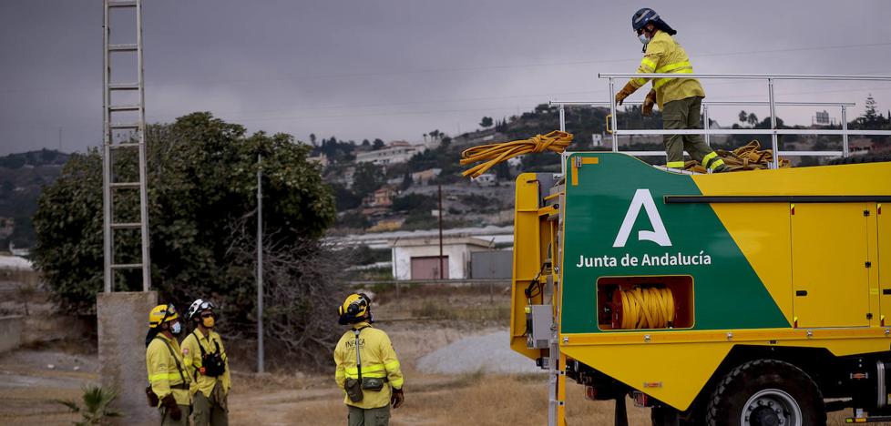 Incendios en Granada | Motril y otros 30 municipios ceden espacios al ...