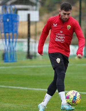 UDA | Adrián Embarba y sus compañeros buscan un salto de calidad para ...